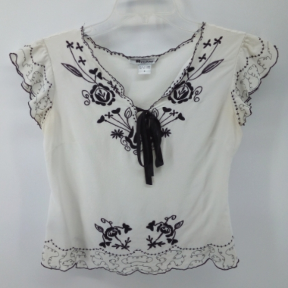 Peter Nygard | Tops | Nygard Collection White Blouse Black Floral ...
